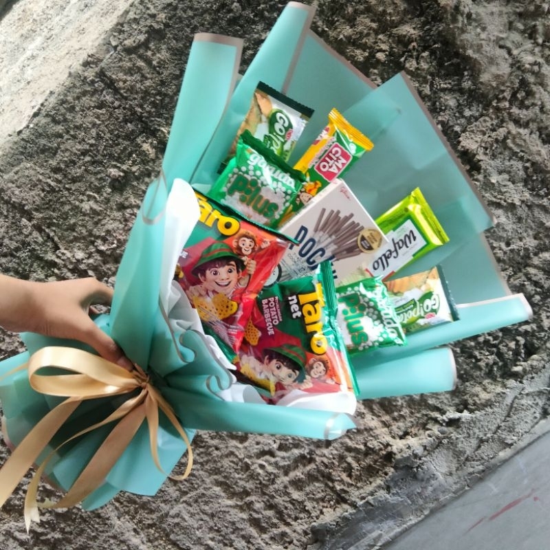 Jual bucket Snack + uang ksoongan | Shopee Indonesia