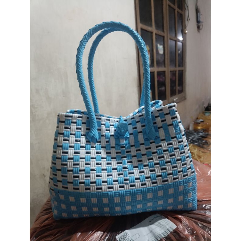 Jual tas anyam jali/ tas anyam plastik / tas patty/ tas souvenir ...