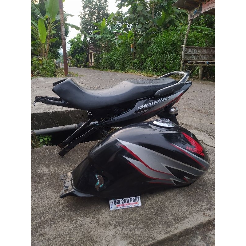 Jual BAJU SET/BODY SET MEGAPRO PRIMUS ORIGINAL SIAP PAKAI | Shopee ...