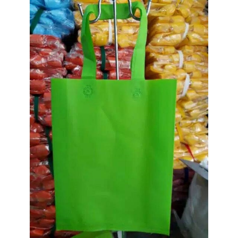 Jual Tas spunbond 30x40x10 tas kain spunbond/goodiebag spunbond - Tas ...