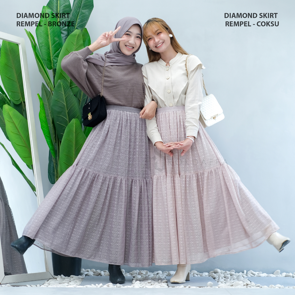 Jual Diamond Skirt Rok Brokat A Line Basic Rempel by Rokdaffa | Shopee ...
