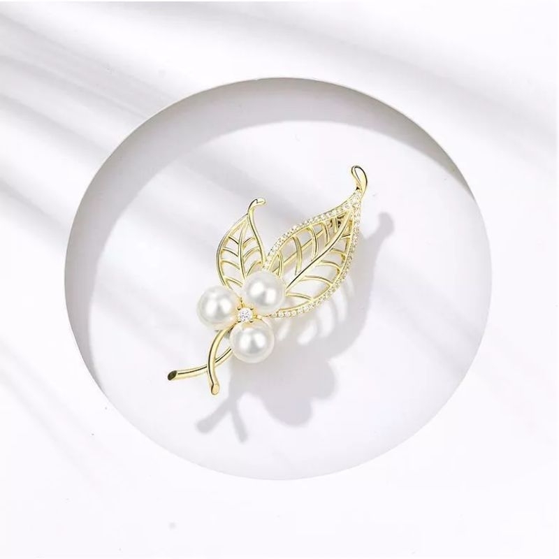 Jual Bros bentuk maple daun cantik | Shopee Indonesia