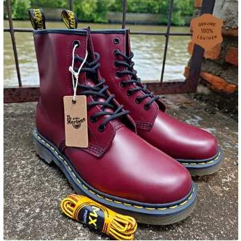 Jual NEW Sepatu Docmart Boots Dr martens 1460 Red Cherry 8 hole PK Quality | Shopee Indonesia