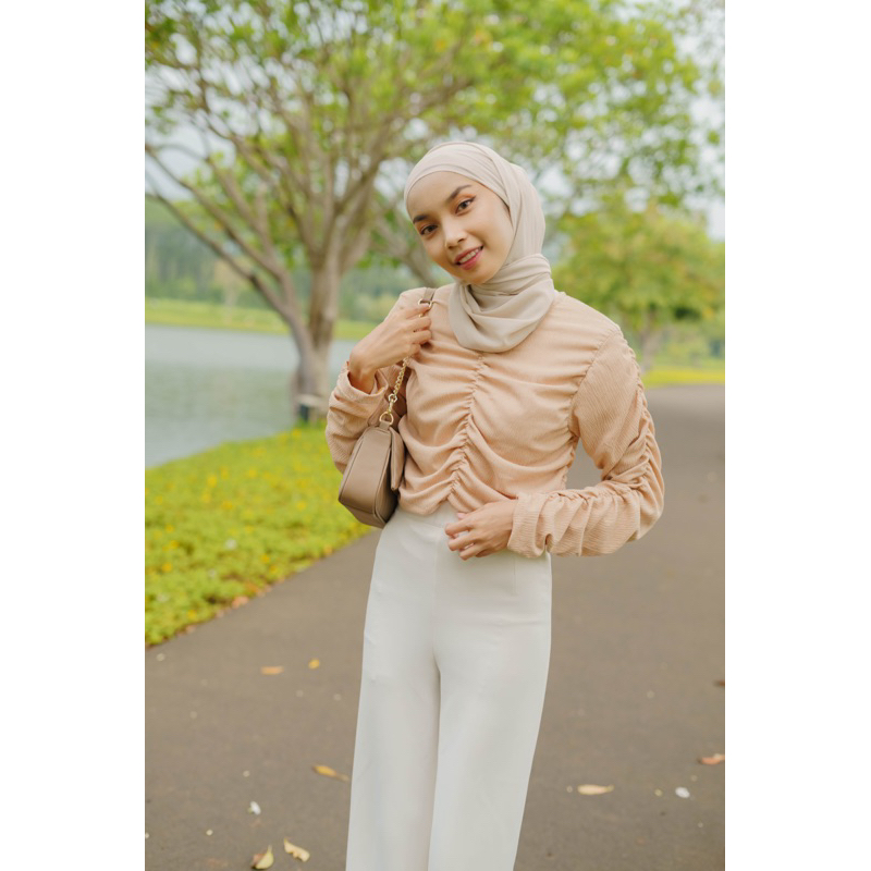 Jual Faye Blouse | Blouse Unik | Blouse Lucu | Korean Blouse | Blouse ...