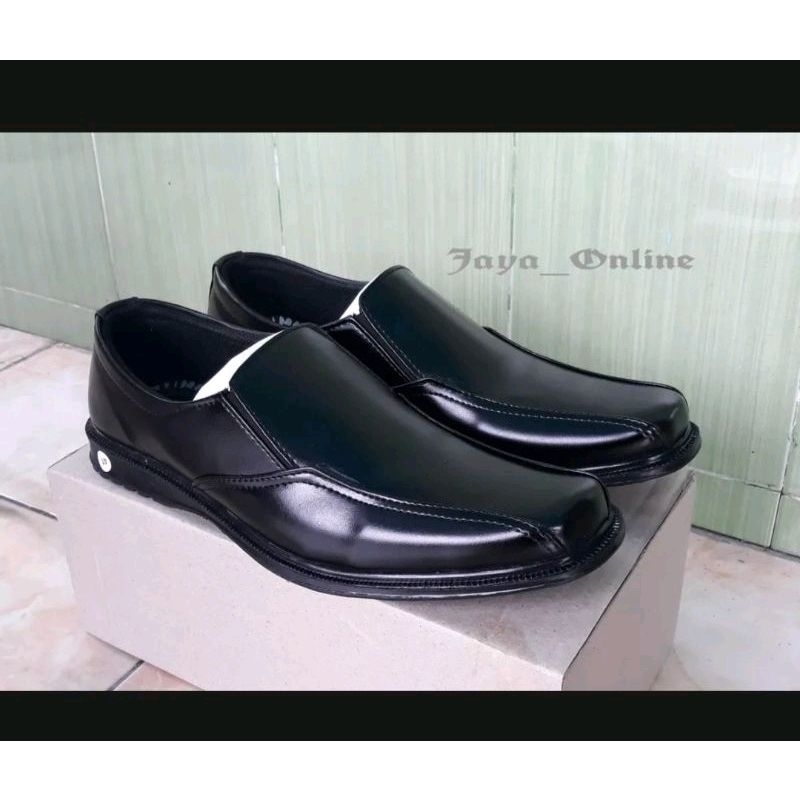 Jual Sepatu Pantovel Pria Formal Kantor Kerja Pantovel Pantopel ...