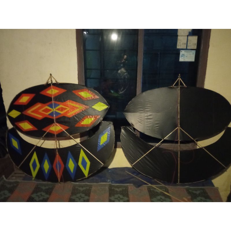 Jual Layangan pegon motif ukuran 80 cm | Shopee Indonesia