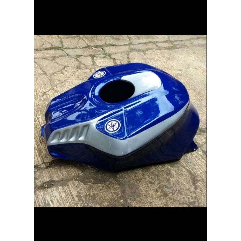 Jual cover tangki Yamaha R15 V2 mode Yamaha R1 | Shopee Indonesia