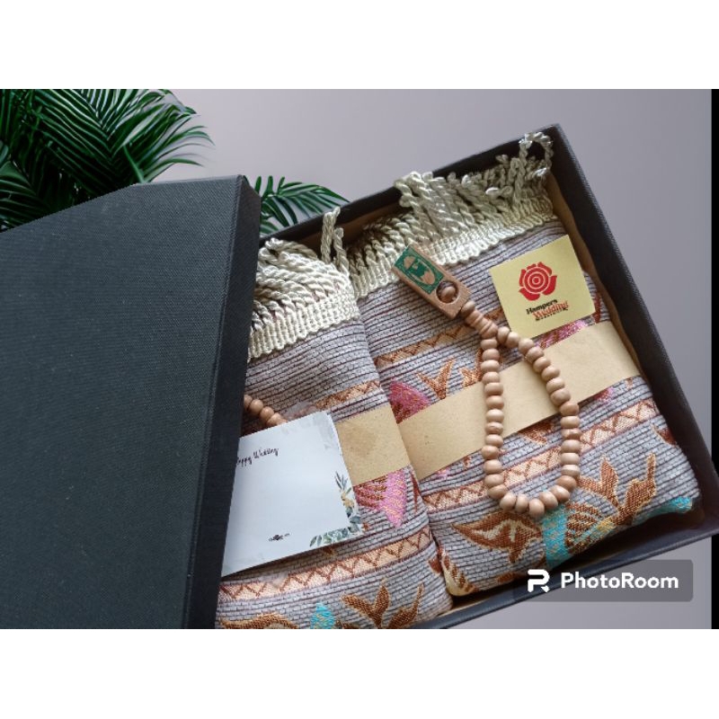 Jual SAJADAH COUPLE GIFH BOX HADIAH KADO PERNIKAHAN / KADO NIKAHAN ...