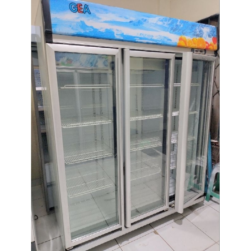 Jual Showcase 3 pintu gea 1300 Ah/cn | Shopee Indonesia