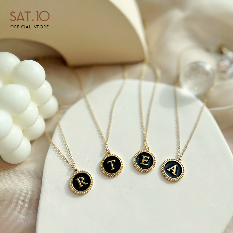 Jual SAT.10 Kalung Gold Liontin Alfabet Warna Hitam Bulat Bahan ...