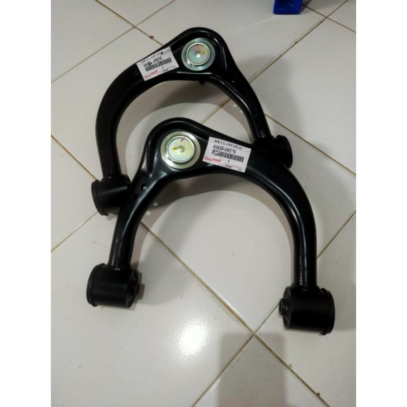 Jual lower arm sayap atas Toyota Fortuner/Hilux double kabin original ...