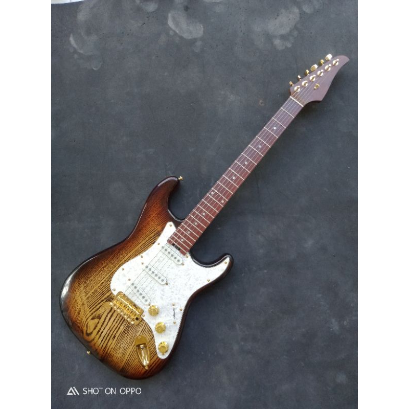 Jual gitar stratocaster | Shopee Indonesia