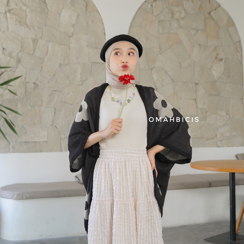 Jual OUTER SCARF by omahbicis / ready stock - Outer rajut-outer hijab ...