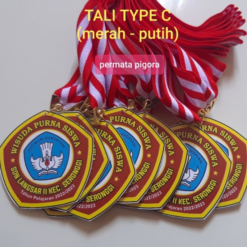 Jual MEDALI WISUDA CUSTOM AKRILIK +/- 8CM I KALUNG WISUDA I MEDALI KEJUARAAN | Shopee Indonesia