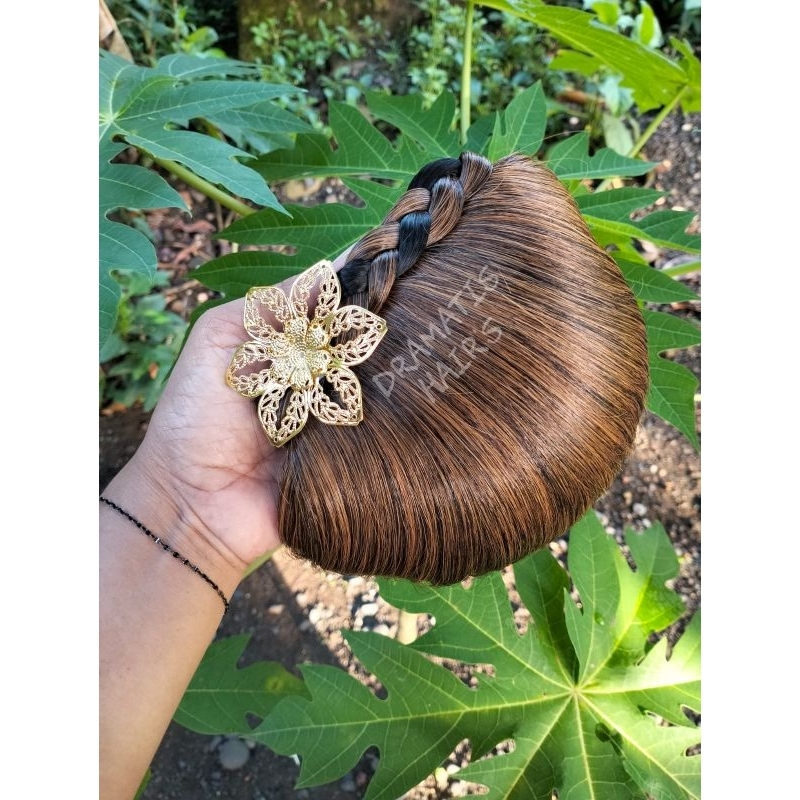 Jual Sanggul Sirkam Variasi Kepang Lengkap dengan Asesoris Bunga ...