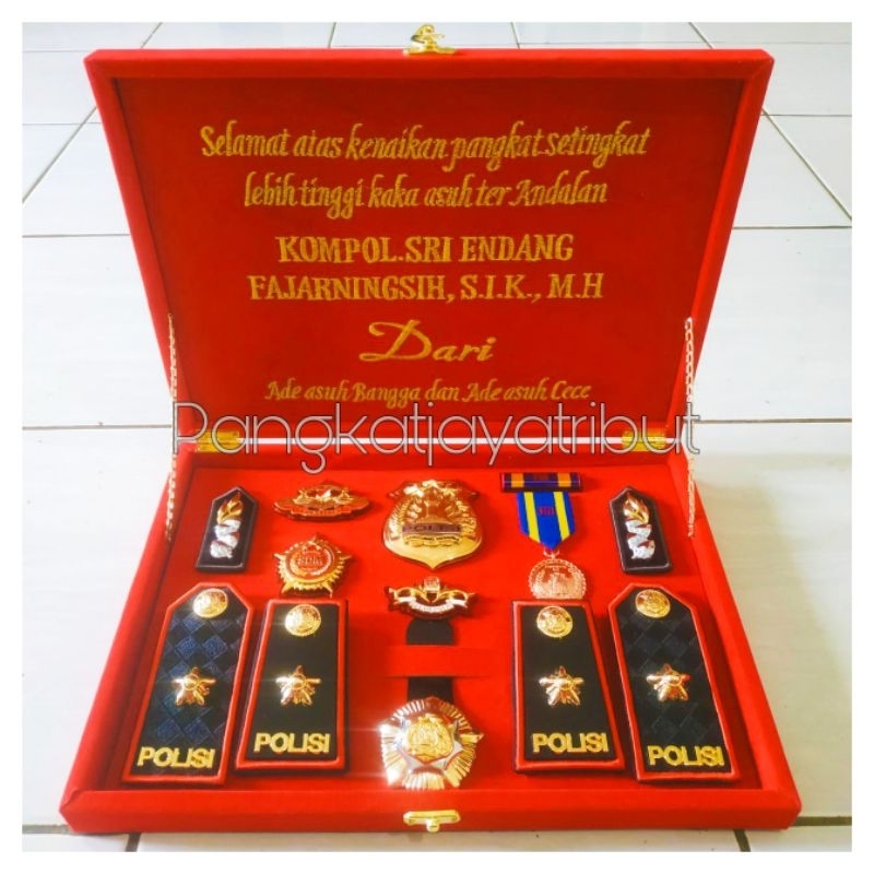 Jual Pangkat Kompol Polisi Pdh Pdu Set Box Custom Perlengkapan Polri ...