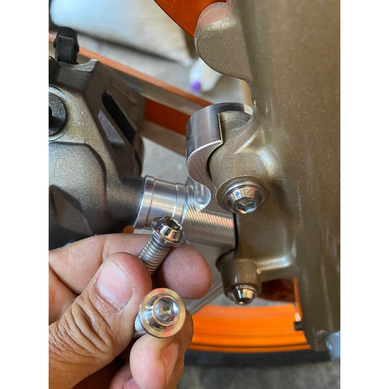 Jual Baut pangkon kaliper all motor BAUT L STAINLESS M8 / BAUT 12 MODIF ...