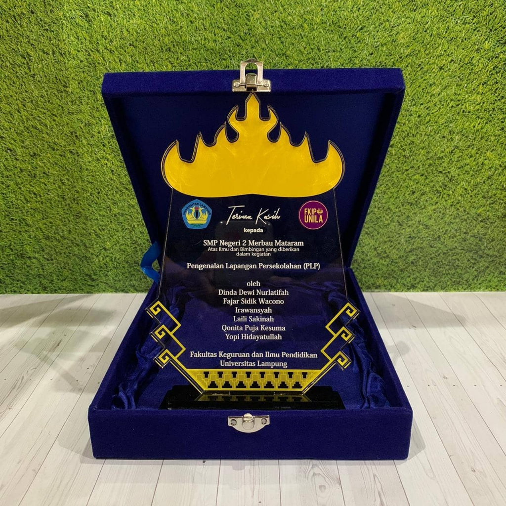 Jual PLAKAT AKRILIK MURAH CUSTOM PLAKAT PIALA AKRILIK TROPHY AKRILIK ...