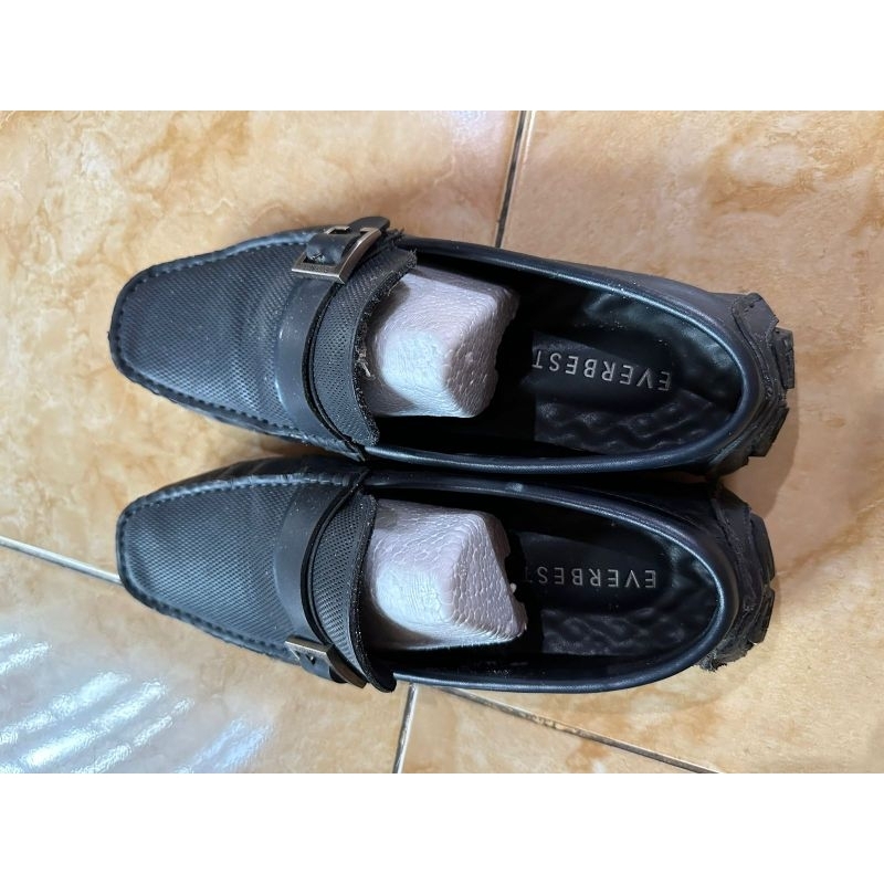 Jual sepatu everbest navy second | Shopee Indonesia