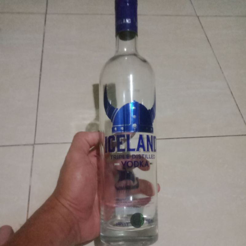 Jual botol miras botol pajangan bekas miras vodka iceland | Shopee ...