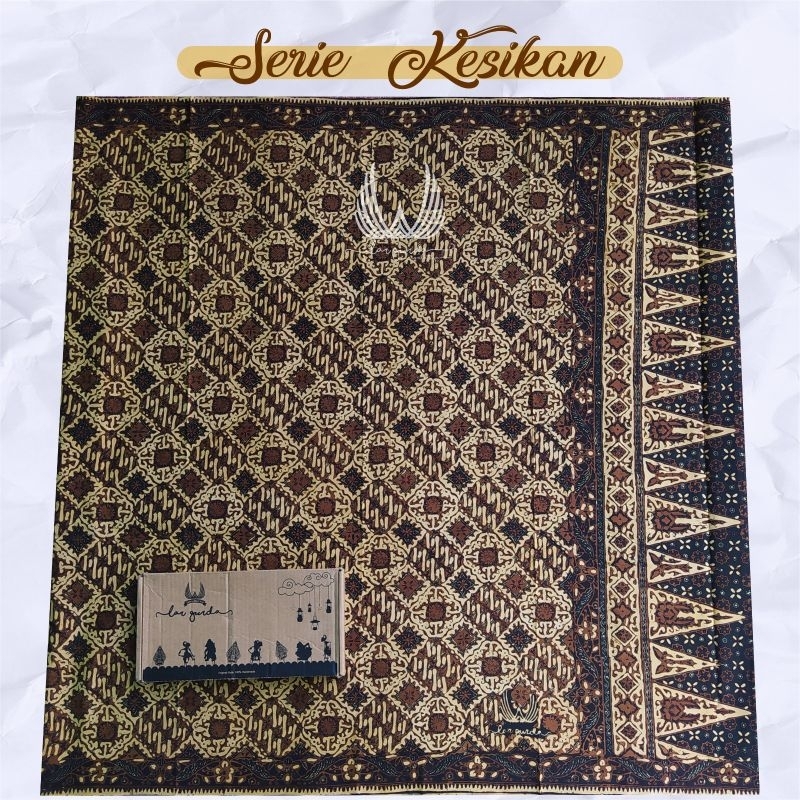 Jual Sarung Batik LarGurda Serie Kesikan (Motif Gedhek) | Shopee Indonesia