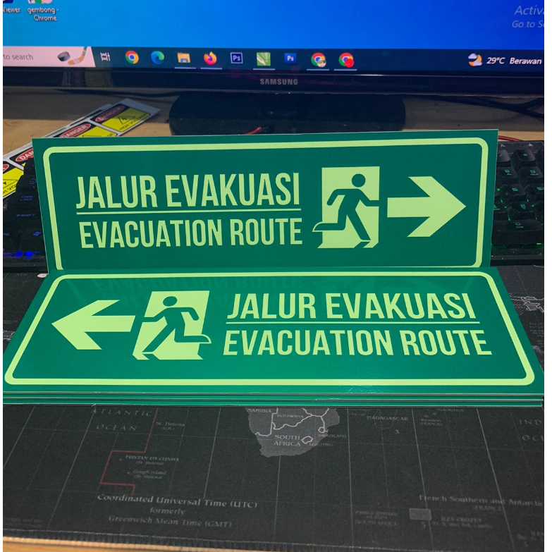 Jual Sign Jalur evakuasi 2 bahasa glow in the dark ukuran 10cm x 30cm | Shopee Indonesia