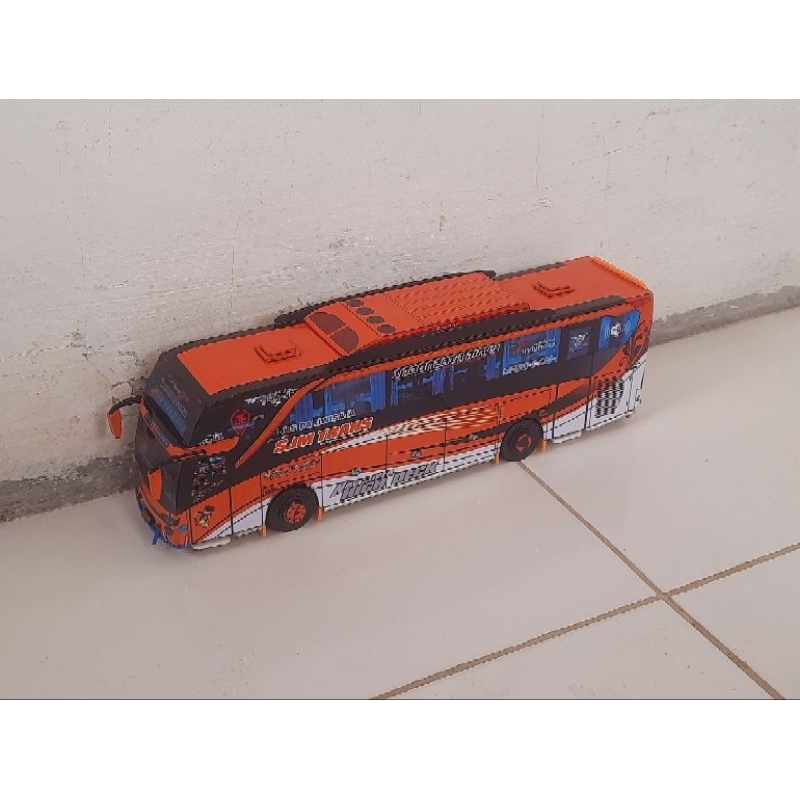Jual miniatur papercraft bus skala 50 sjm trans detective conan ...