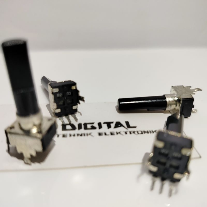 Jual Potensio Segi 3 pin Hitam 20k mini | Shopee Indonesia