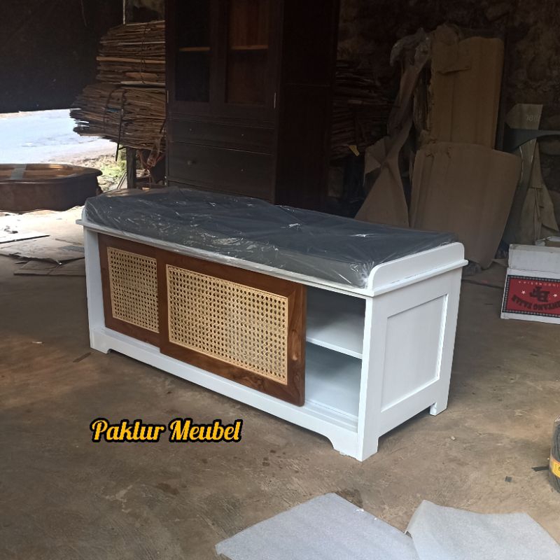 Jual Bench Storage Rak Sepatu 2 pintu sleding rotan dengan bantalan ...