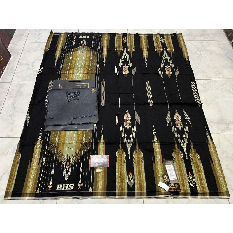 Jual SARUNG BHS SIGNATURE SGC SSH SIA SGB SKG SIN GOLD | Shopee Indonesia