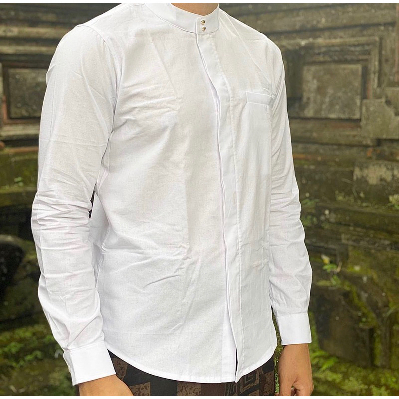 Jual BAJU PUTIH SEMI SAFARI KANCING SEMBUNYI | Shopee Indonesia