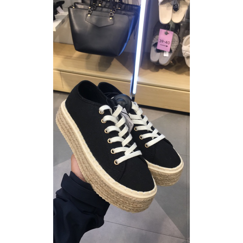Jual sepatu hitam h&m | Shopee Indonesia