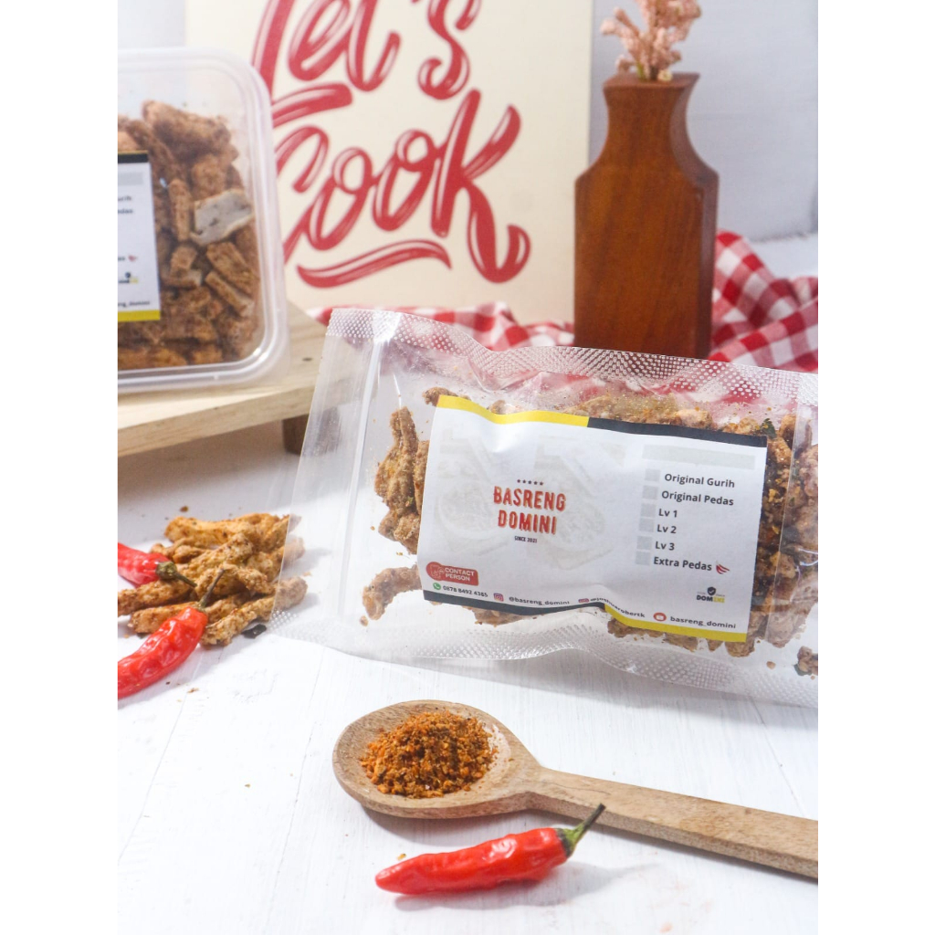 Jual Basreng pedas daun jeruk kemasan pouch 75gr Bakso goreng ikan ...