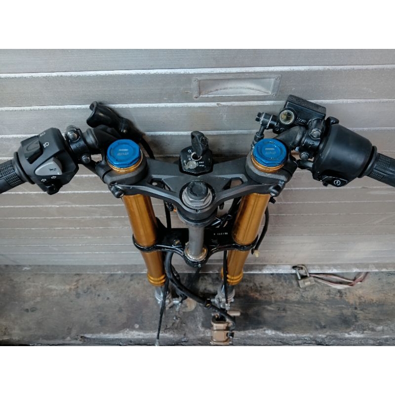 Jual Shock Shockbreaker Up side Down USD Kanan Kiri Plus Segi Tiga ...