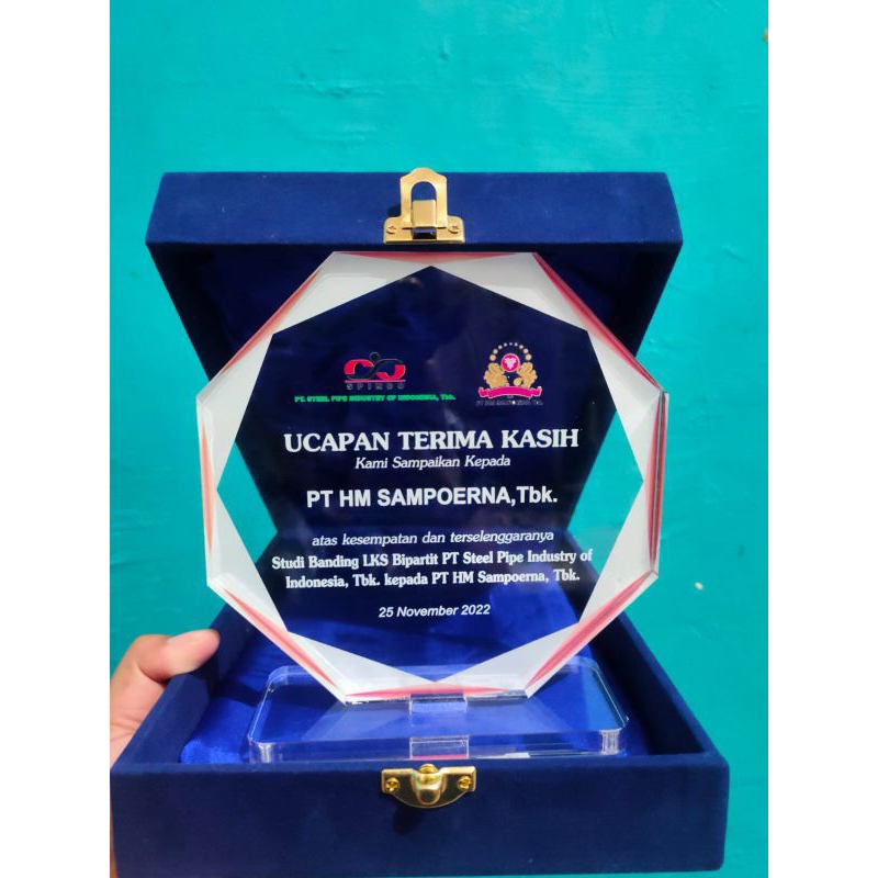 Jual Plakat akrilik + box murah meriah custom free design | Shopee ...