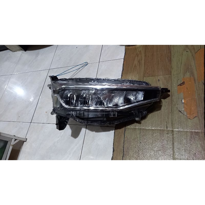 Jual Headlamp lampu depan avanza full led 2022 2023 Original- kanan ...