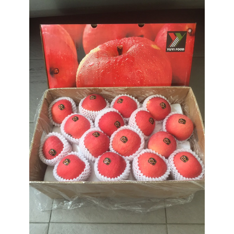 Jual Apel Fuji Rosy Premium 1 Dus (13 KG) Fresh Import | Shopee Indonesia