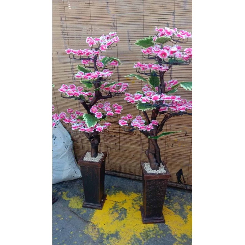 Jual Bunga Sudut Cakar Mawar 120cm lengkap dg vas / Semanggi Sudut ...