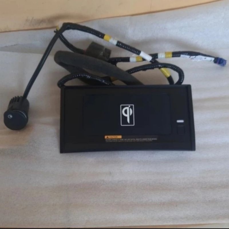 Jual Cas HP Wireless Charging OriginaL Toyota Fortuner GR /Universal ...