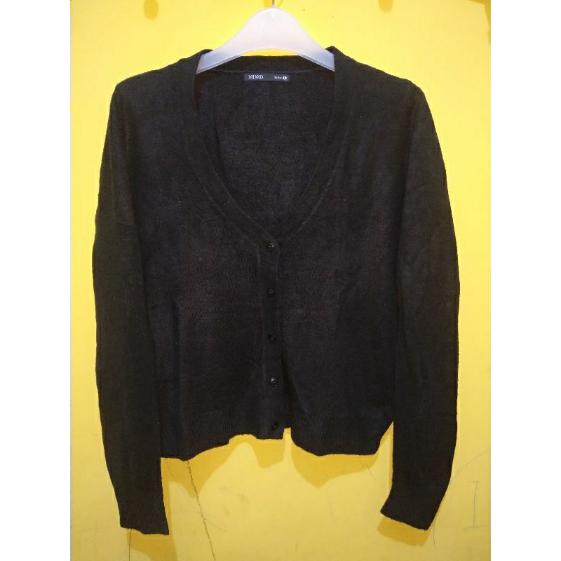 Jual Mixxo/cardigan hitam crop | Shopee Indonesia