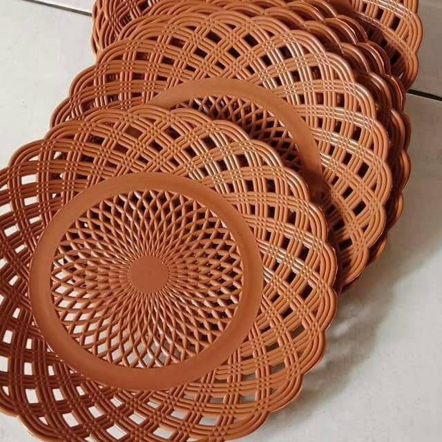 Jual PIRING ANYAMAN ROTAN PLASTIK ISI 12 PCS-COKELAT/PIRING PLASTIK | Shopee Indonesia
