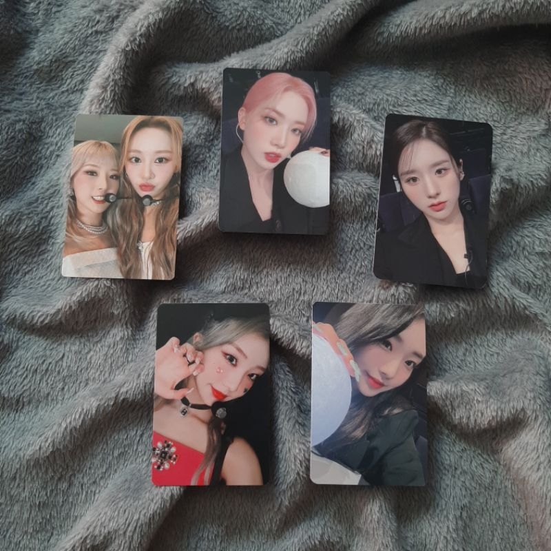 Jual PC LOONA TC TRADING CARD HEEJIN KIMLIP YEOJIN HASEUL YVES | Shopee ...