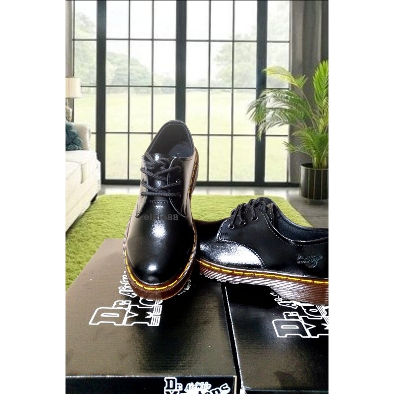 Jual Free box dr. martens.Sepatu pria dan wanita 8 hole.Sepatu Dokmar ...