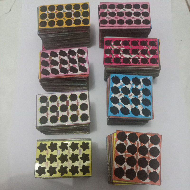Jual MAINAN GOSOKAN BOM MOTIF CAMPUR TITIK 15,16,18 sudah dipotong ISI ...