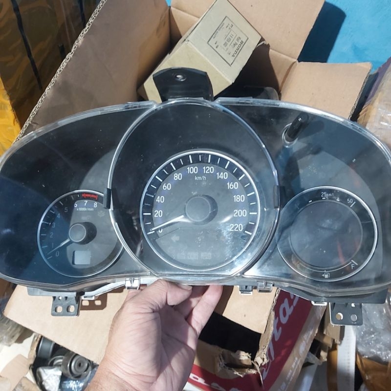 Jual speedometer - spidometer odometer original Honda Jazz GK5 Matic ...