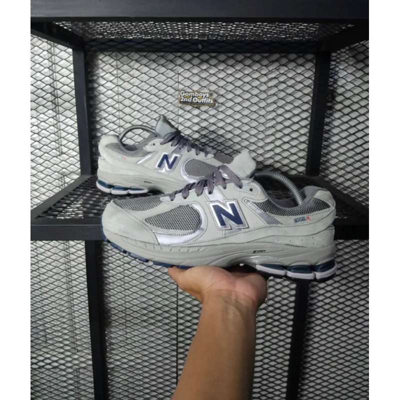 Jual New balance 2002R Light Grey | Shopee Indonesia