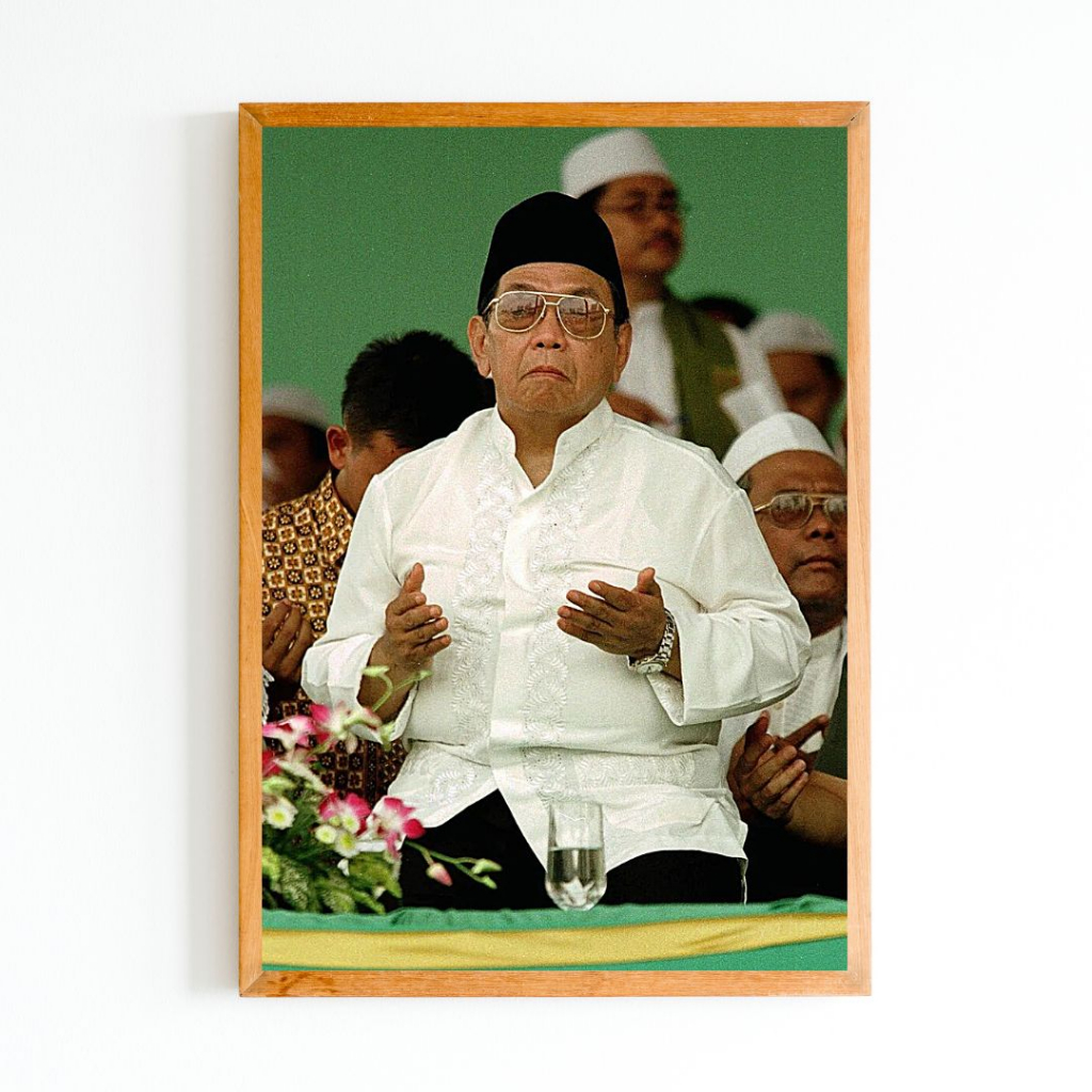 Jual Poster Lukisan Cetak Gambar Gus Dur Hiasan Dinding Rumah Bingkai ...