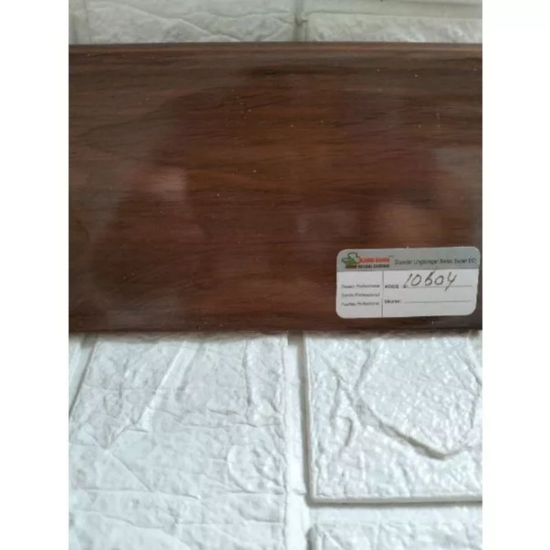 Jual plin PVC / plint pvc / list plank pvc isi 2.4 meter | Shopee Indonesia