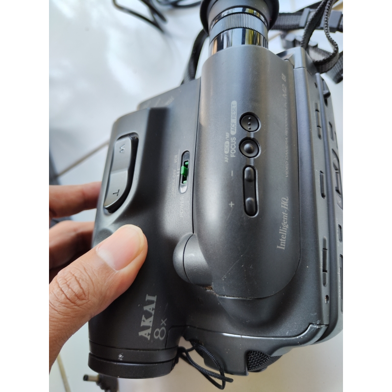 Jual Handycam Camcorder Kamera Recorder AKAI PVM2 Jepang Jadul Antik ...