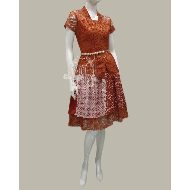 Jual Kebaya in terracota orange bata, rok payung renda motif batik, dan ...